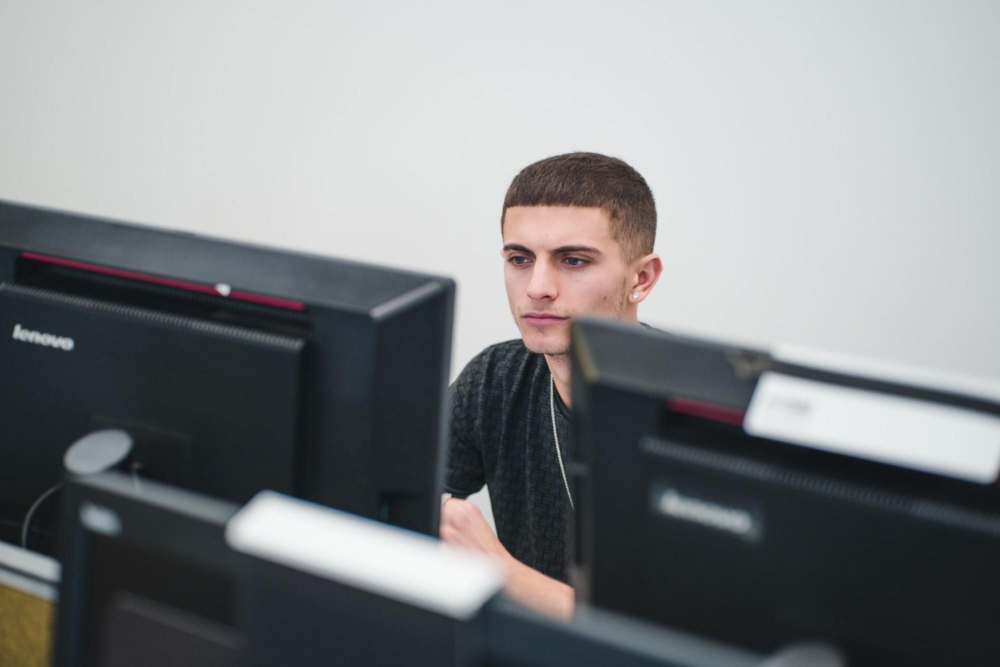 Software Engineering / with Management Studies MSc | Kingston ...