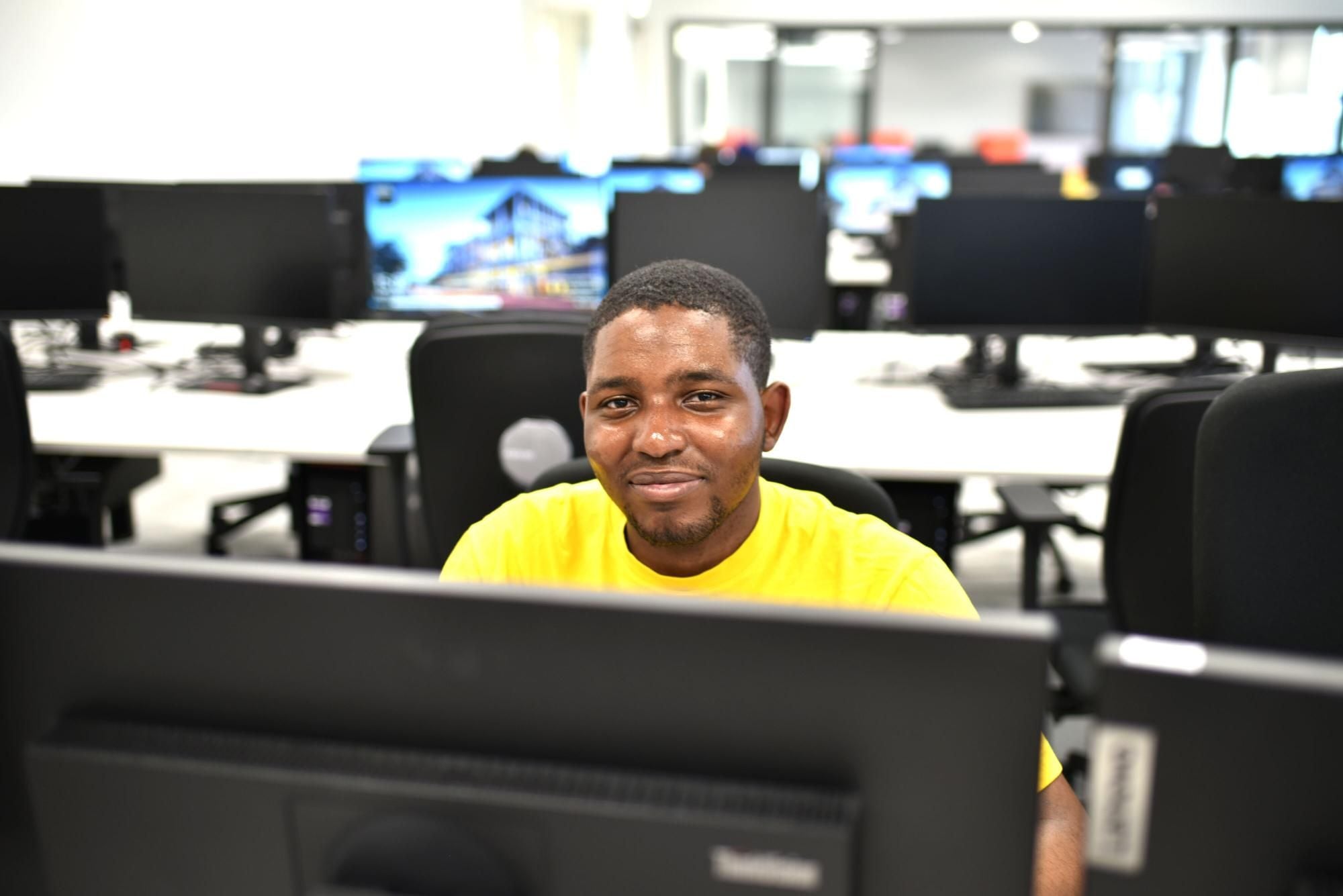 Pre-sessional English courses | Kingston University London