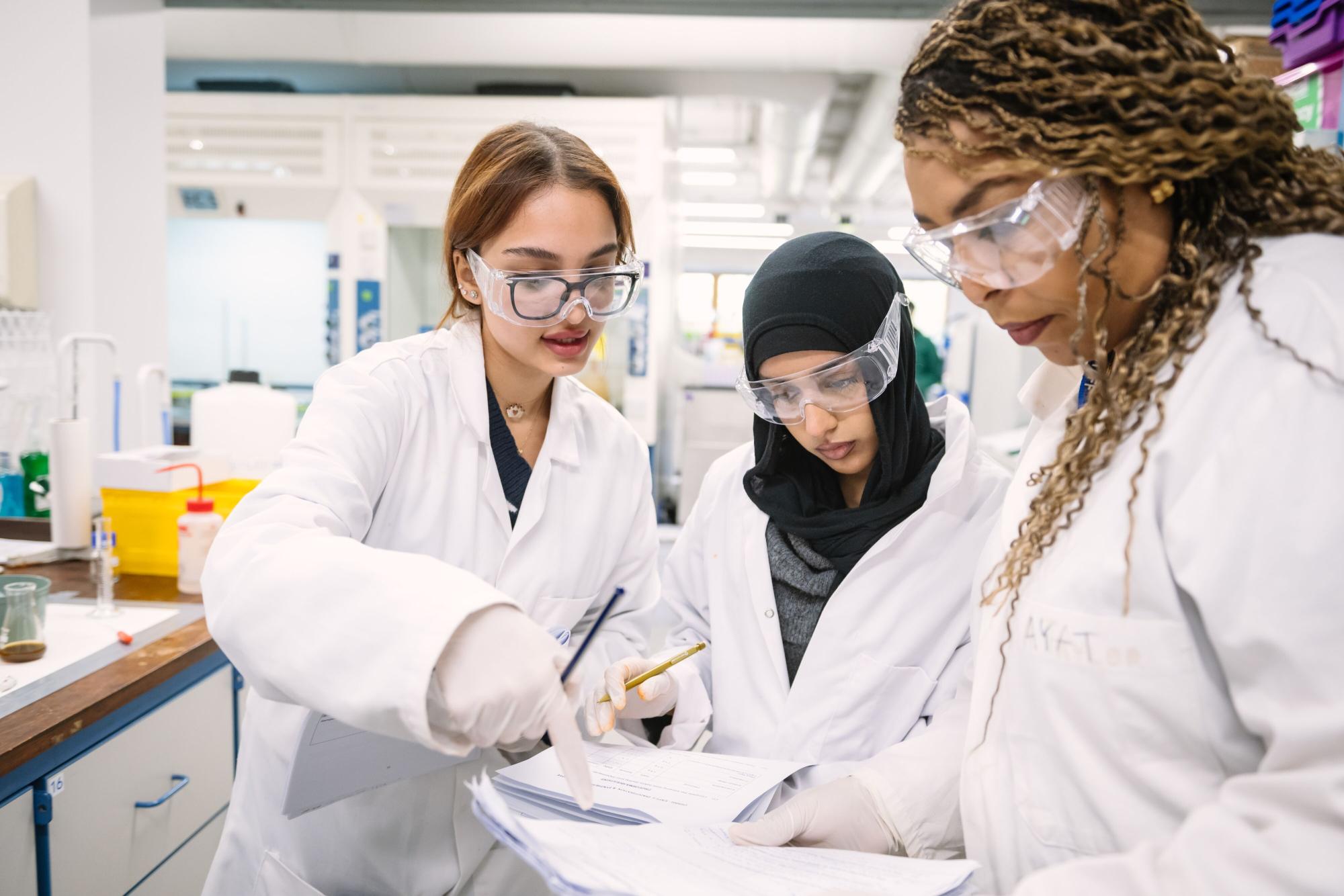 Biochemistry BSc (Hons) | Kingston University London