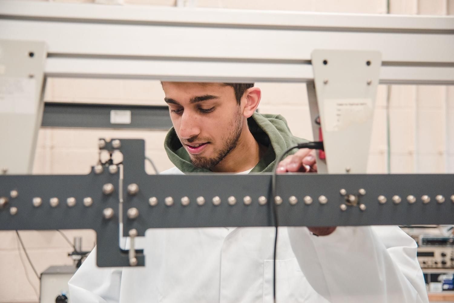 Aviation Engineering BEng (Hons) | Kingston University London