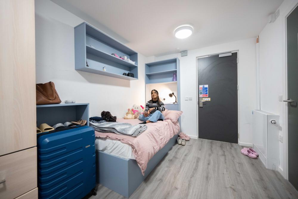 Seething Wells | Kingston University London